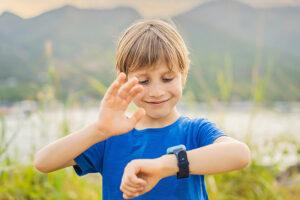 Smartwatch para niños con función de llamadas y GPS | HolaWatch